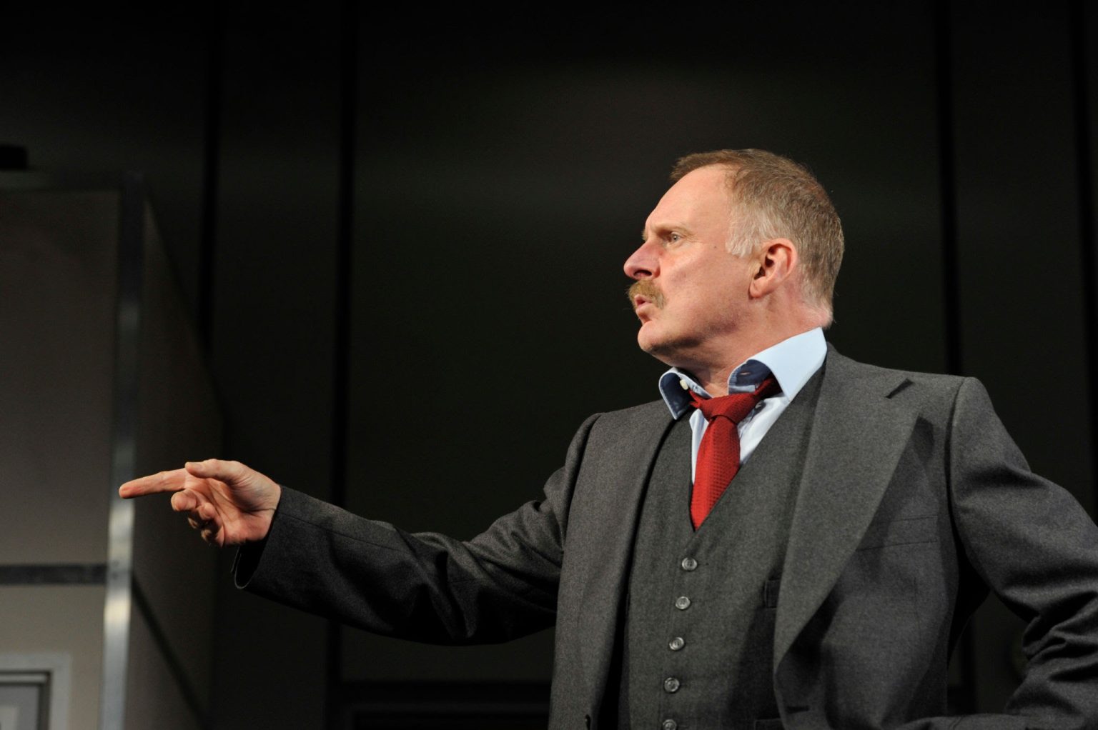 Philip Glenister Siblings: Getting to Know Robert Glenister - Kahawatungu