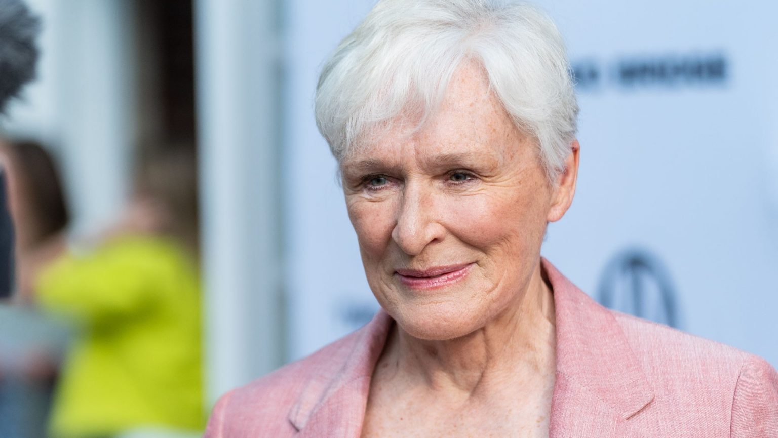 Glenn Close Siblings: Meet Tina, Jessie and Alexander “Sandy” Close ...