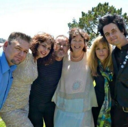 Billie Joe Armstrong Siblings: Meet the Siblings Squad Behind the ...
