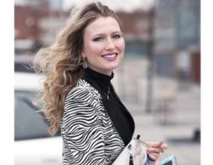 Christopher Abbott Siblings: Get to Know Christina Abbott - Kahawatungu