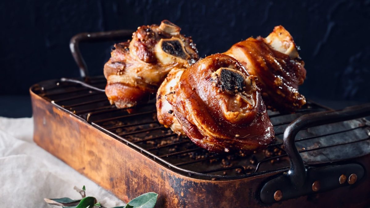 How To Cook Smoked Eisbein In The Oven - Kahawatungu