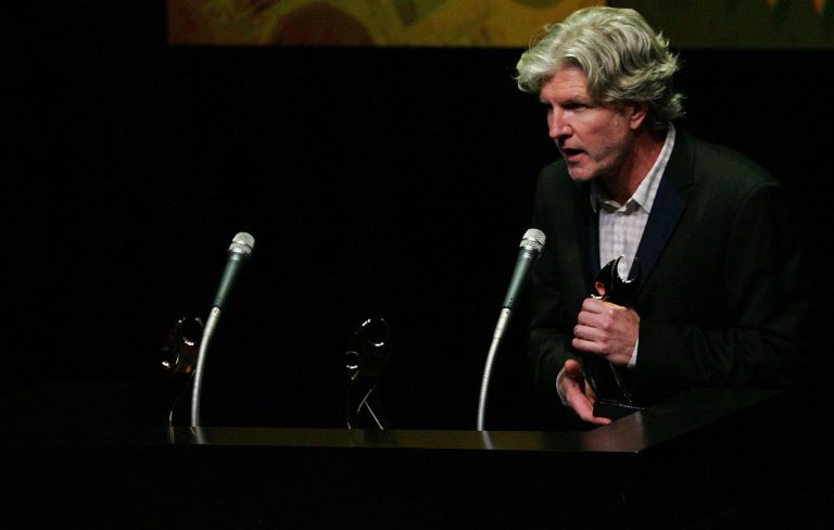 Neil Finn Siblings: Meet Judy, Carolyn and Brian Timothy "Tim" Finn ...