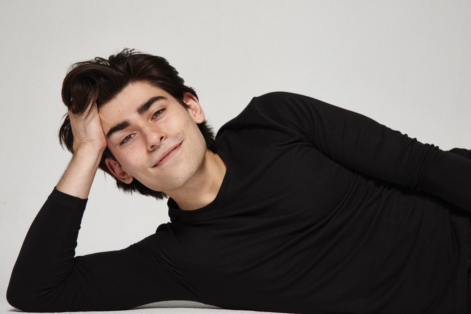 Emiliano Pernía Siblings: A Look at the Actor's Family Tree - Kahawatungu